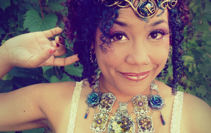 hannah coombs – Organic Armor